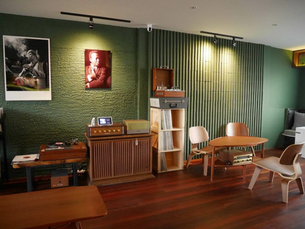 Official Stores - Gadhouse